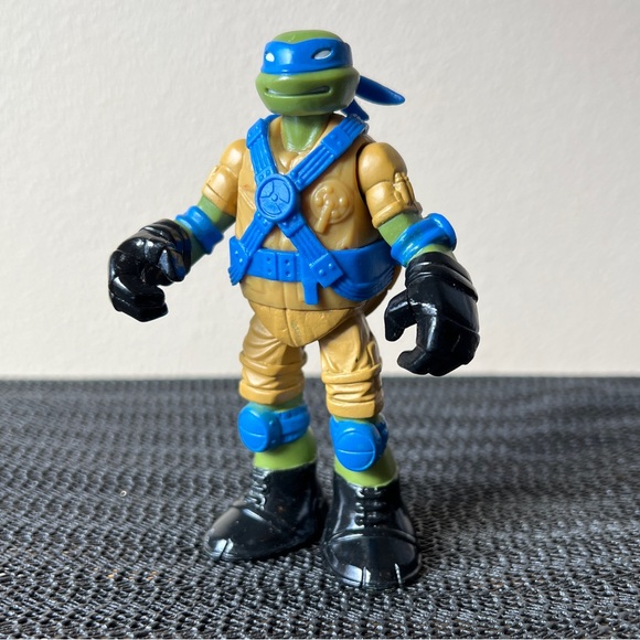 Teenage Mutant Ninja Turtles | Toys | Tmnt 45 Articulated Leonardo ...